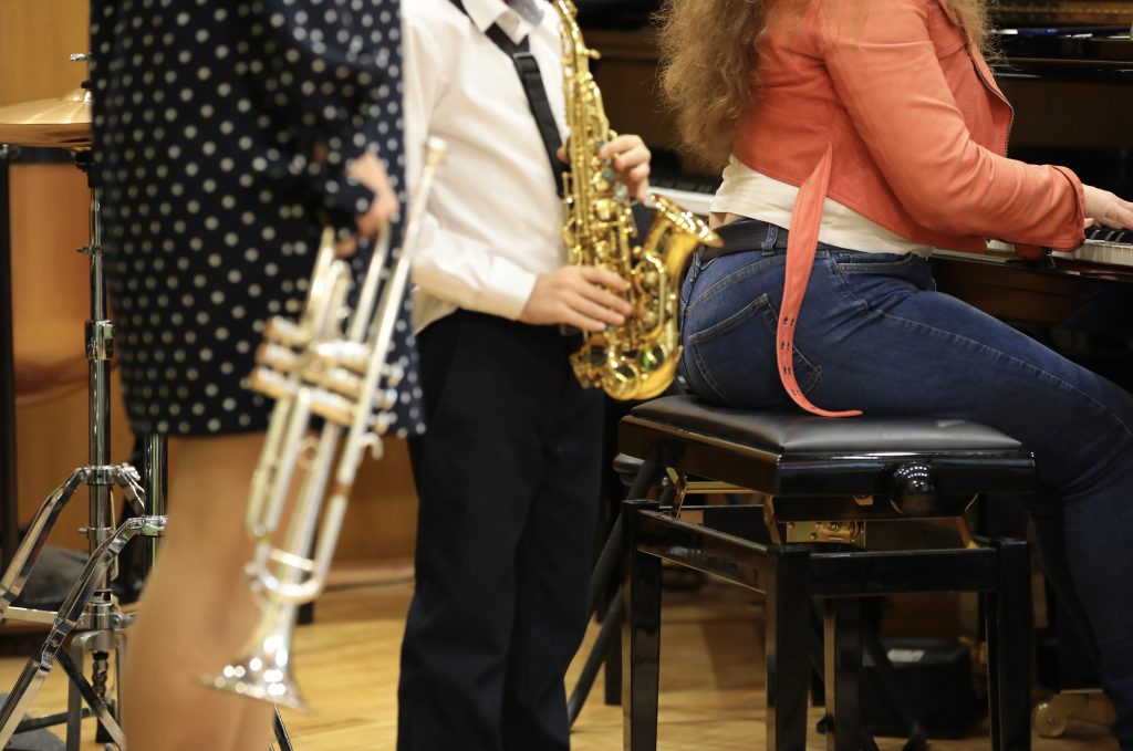 MENZA Magazine Oct 2018 | Menza